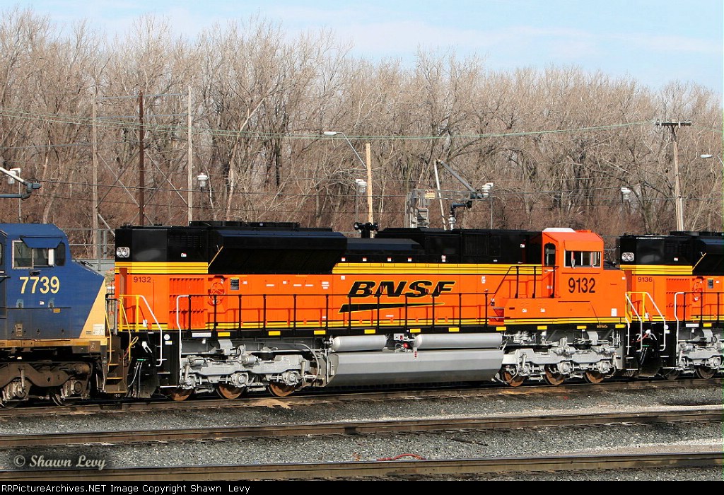 BNSF 9132
